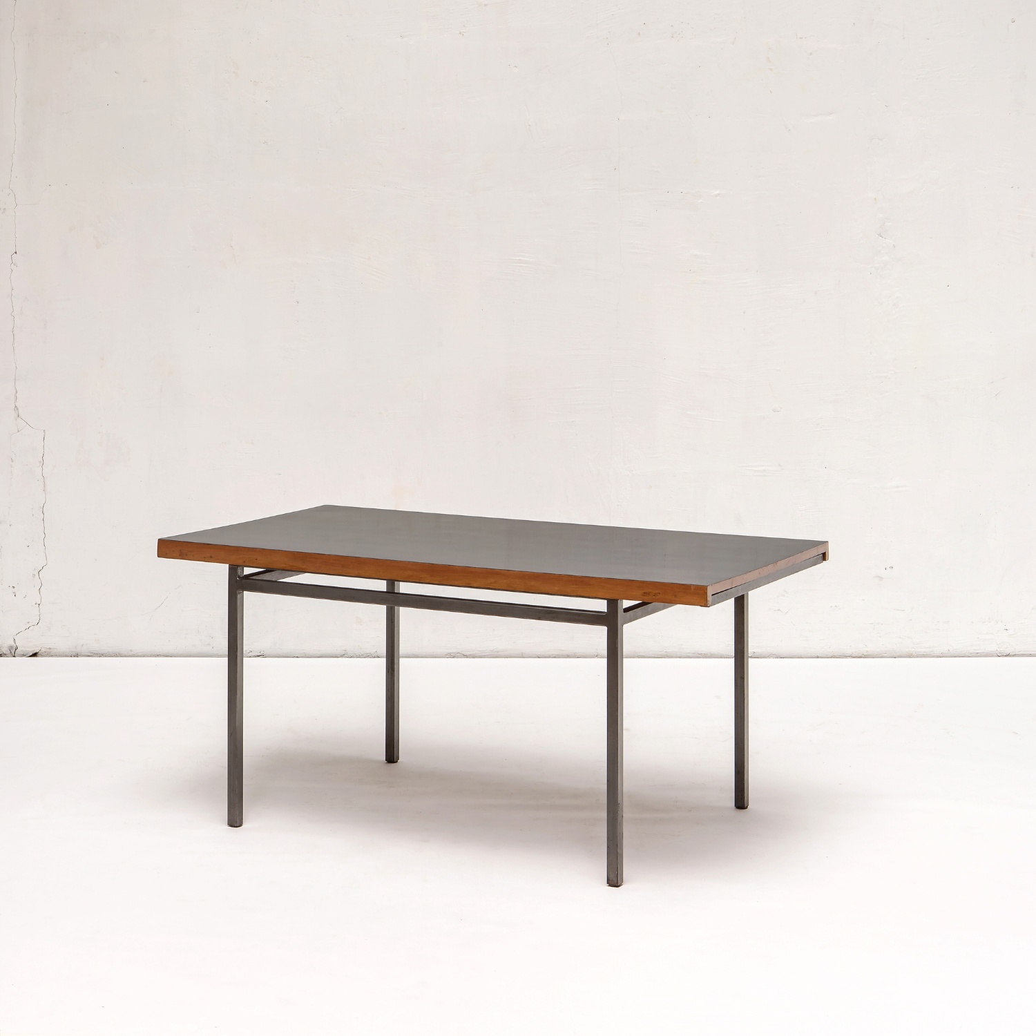 Table GEORGE TABLE - Daytime Paris - Location de mobilier